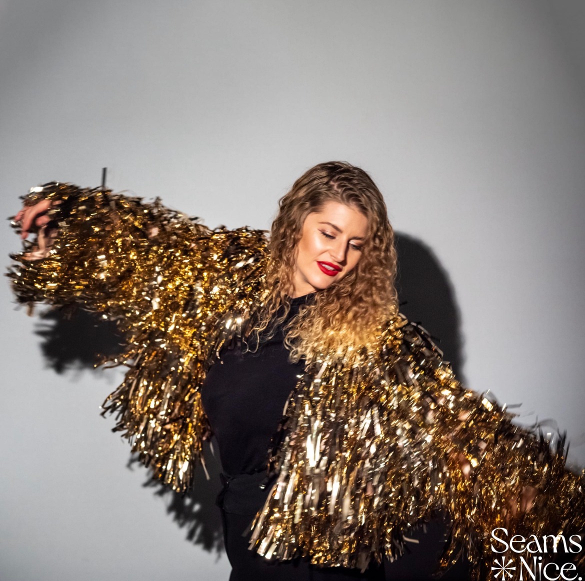 Artists – Coach Isabelle Baker