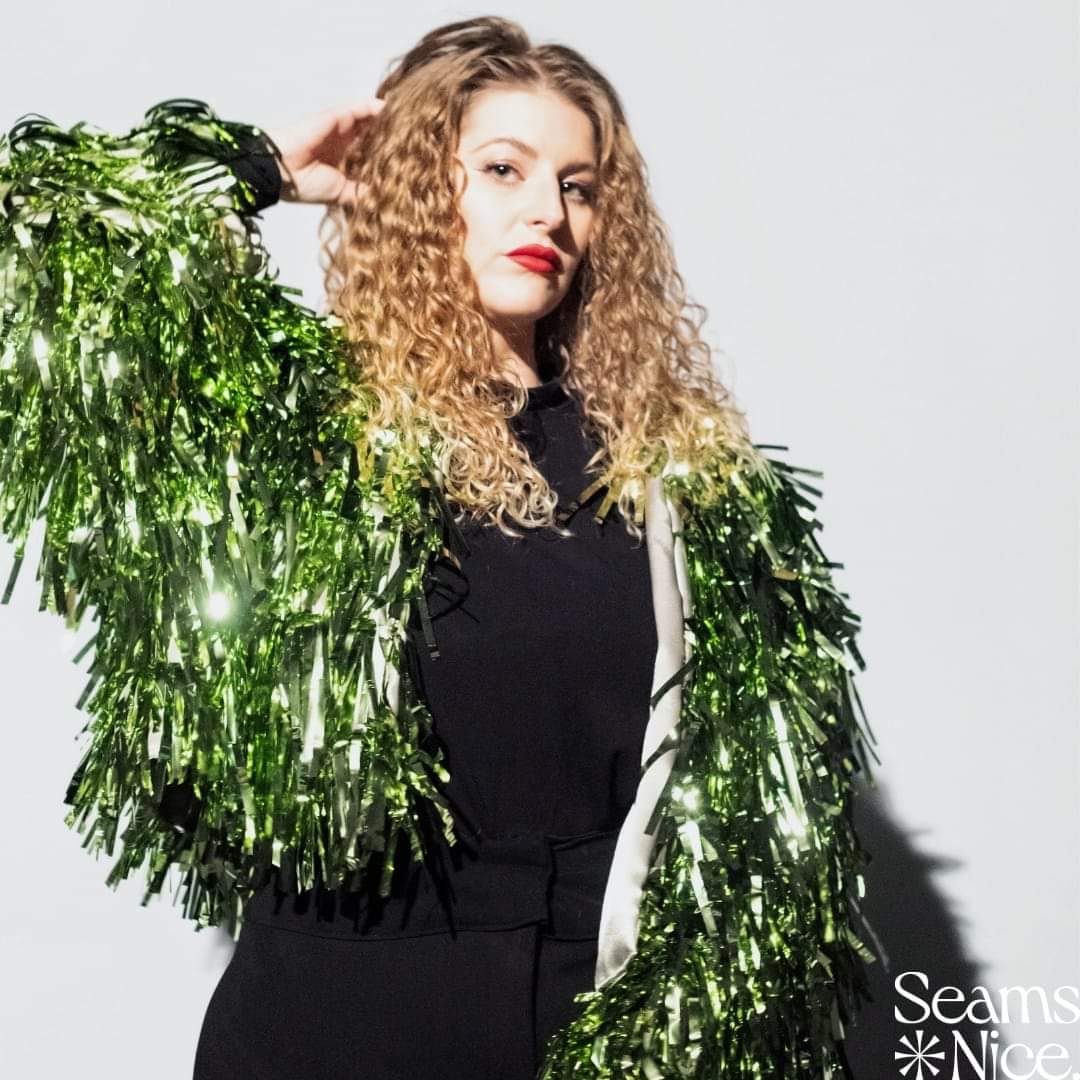 Artists – Coach Isabelle Baker